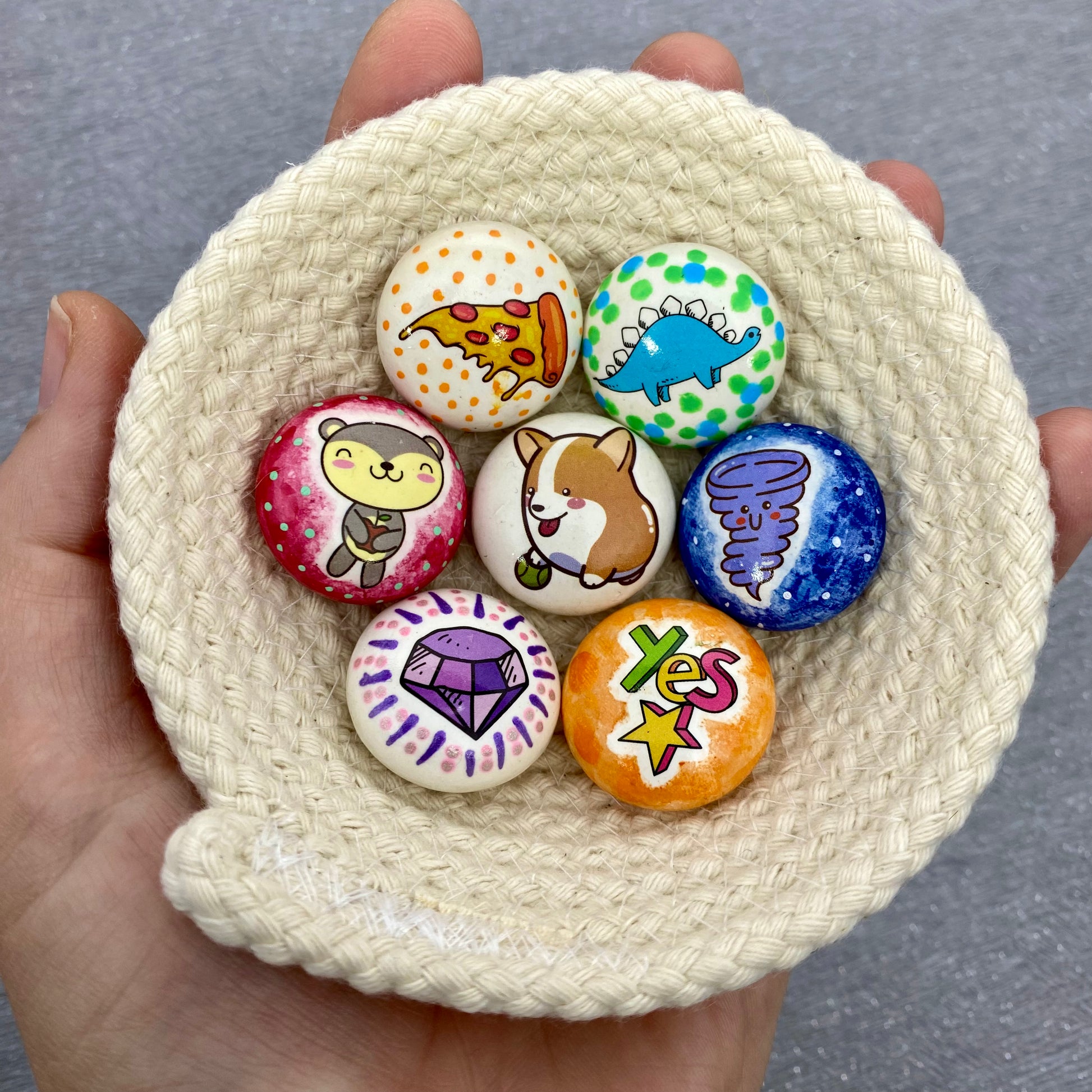 Pick 'n Mix Decorated Mini Ceramic/Plaster Round Pebbles Stones ...